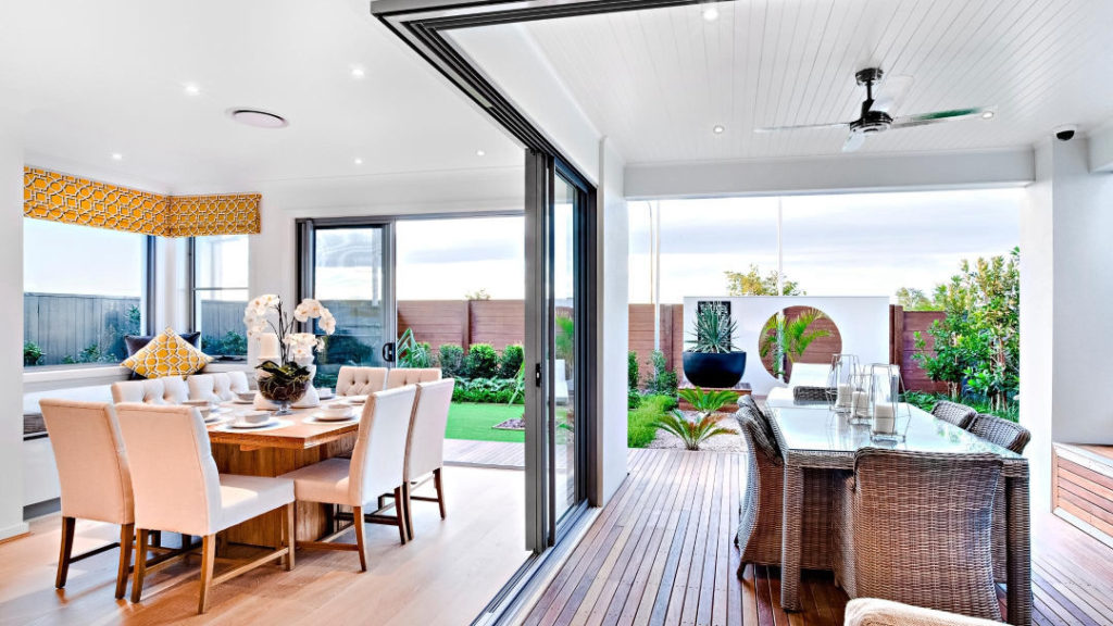 Backyard Patio Ideas: Build Your Outdoor Oasis | Extra Space Storage