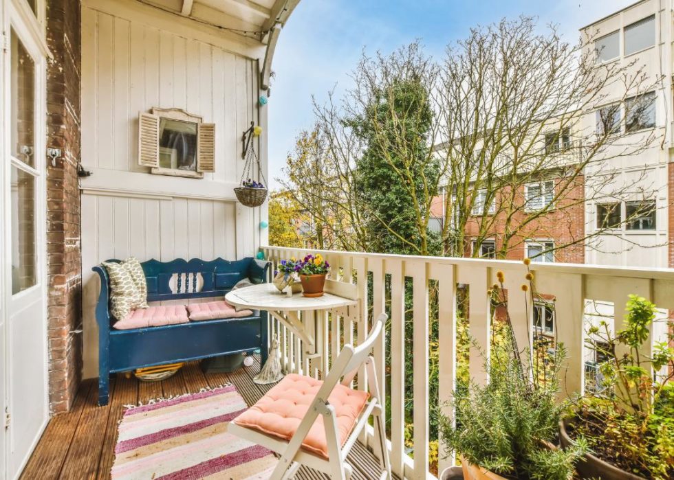 7 Ways to Increase Storage Space in Your Backyard | Extra Space Storage