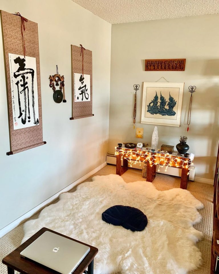 12 Meditation Room Ideas for Relaxing in Your Home | Extra Space Storage