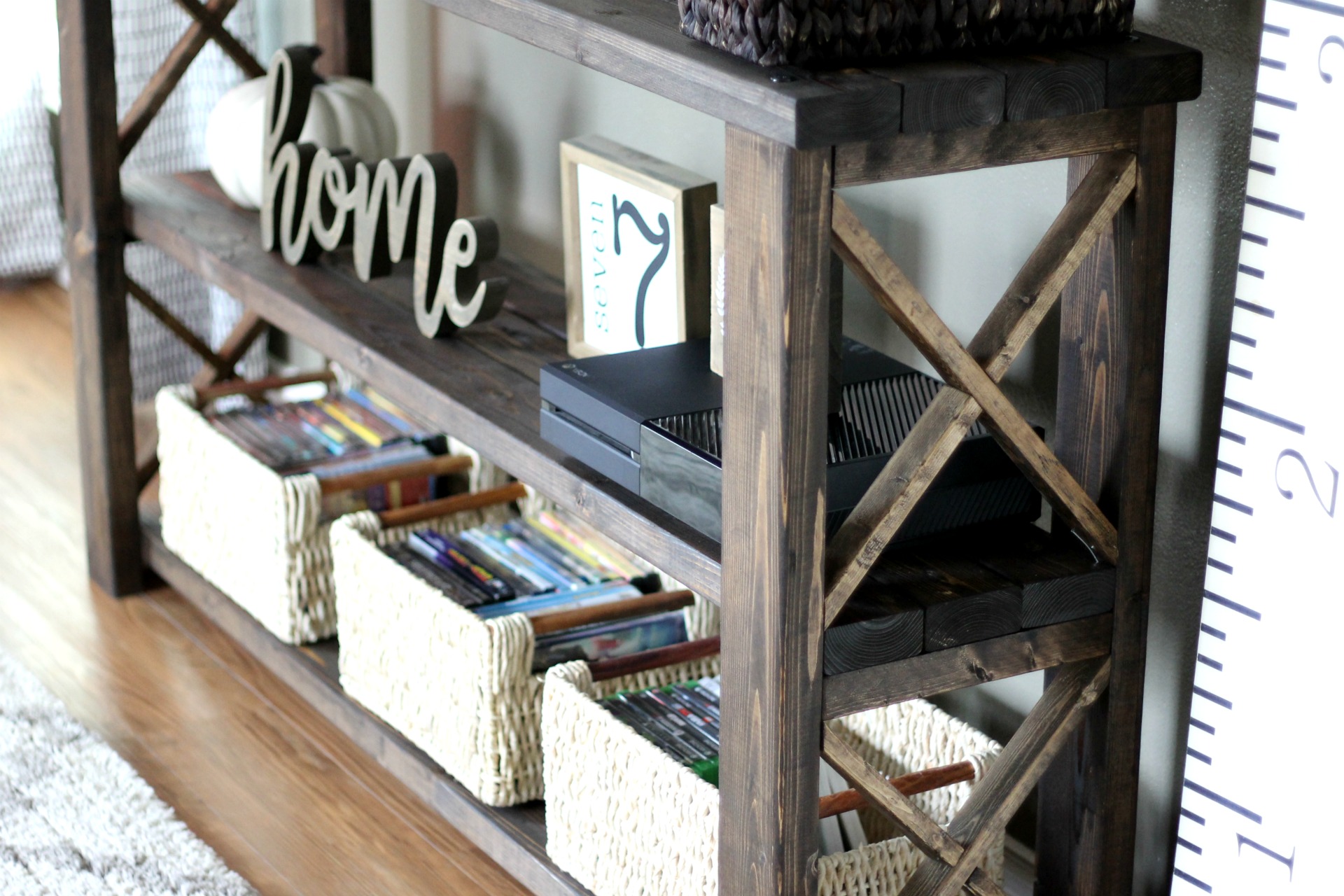 Build a DIY Console Table in 8 Steps | Extra Space Storage