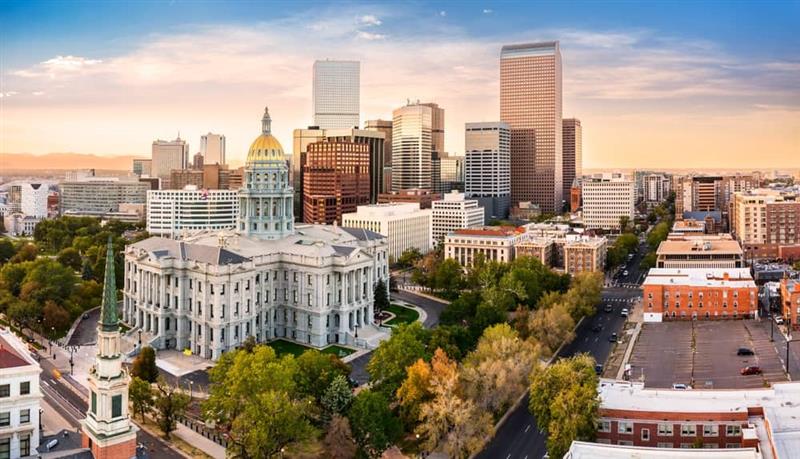 14 Pros & Cons of Living in Denver in 2026
