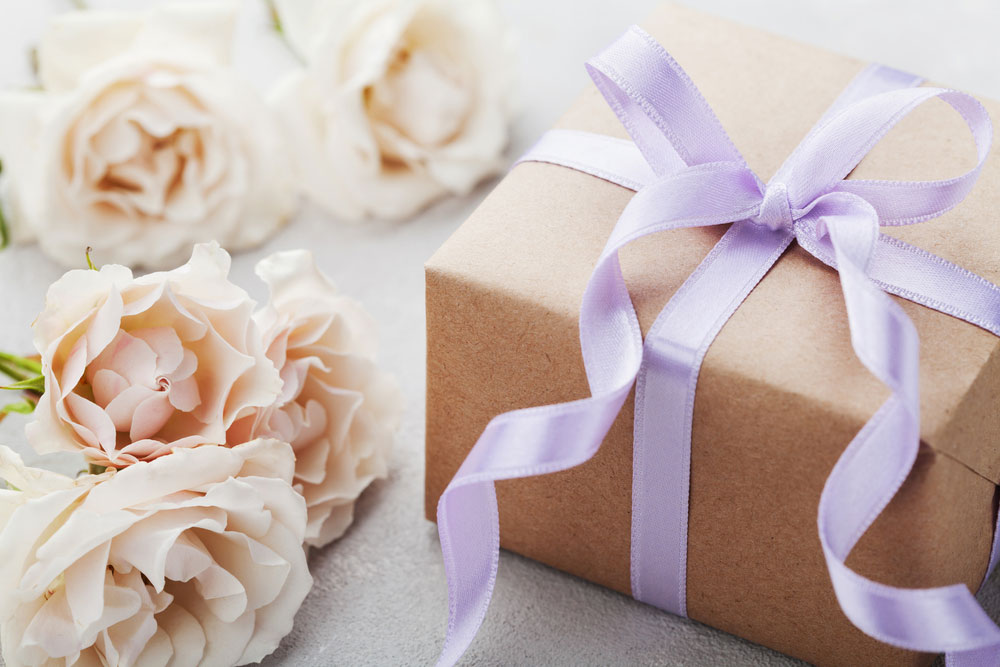 Pl vaj ce Hodnota pir la Simple Gift Box Transitions Present Moder tor Pl vaj ce Hodnota pir la Simple Gift Box Transitions Present Moder tor